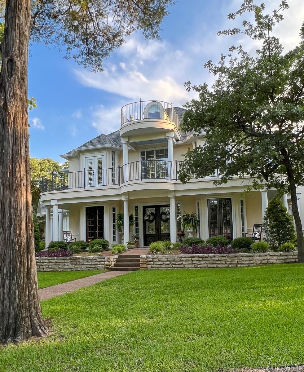 Southern Home and Hospitality - Decorating and Celebrating with ...