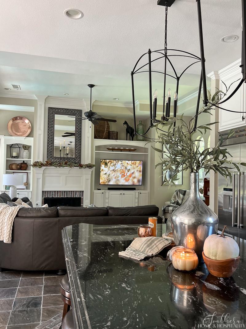 24 Budget Friendly Ways to Cozy Up Your Home This Fall