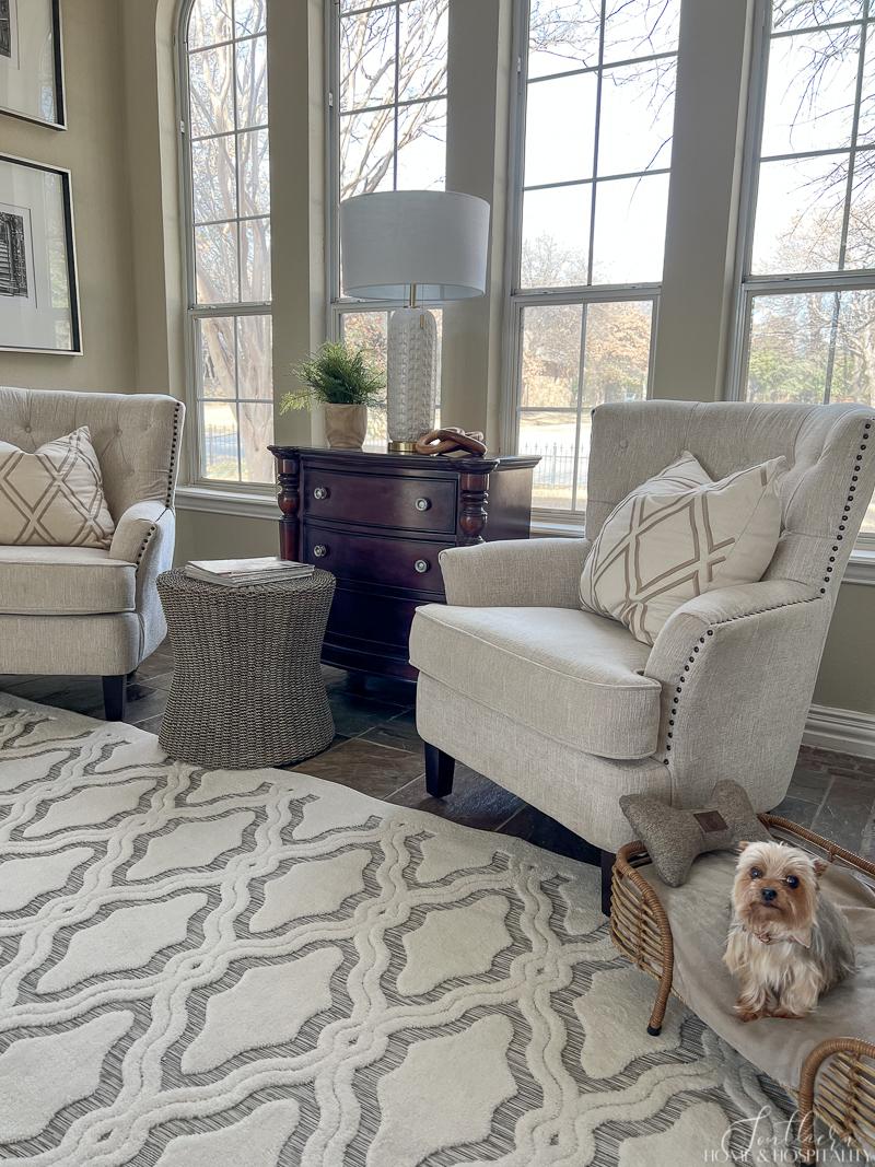 Where Do I Put the Furniture in a Room? Basics for Placing and Spacing