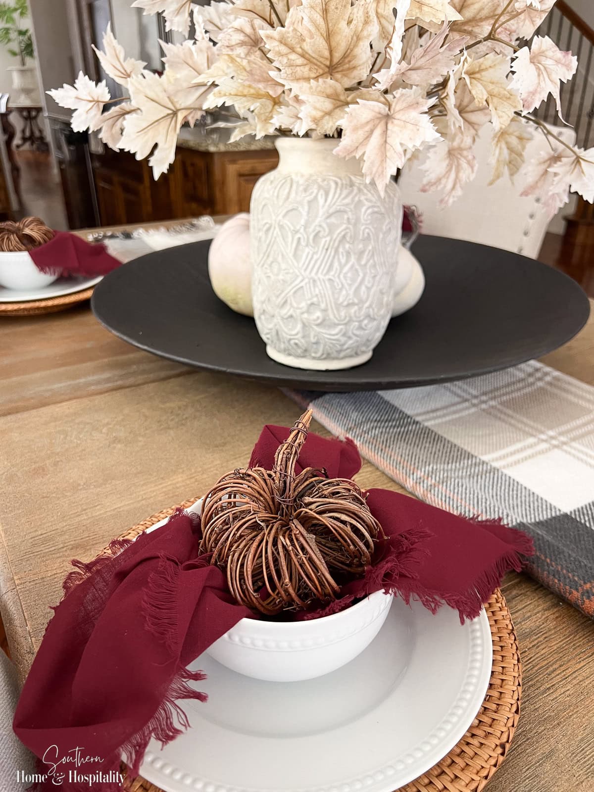The Easiest Fall Napkin Ring: Make It In Less Than A Minute