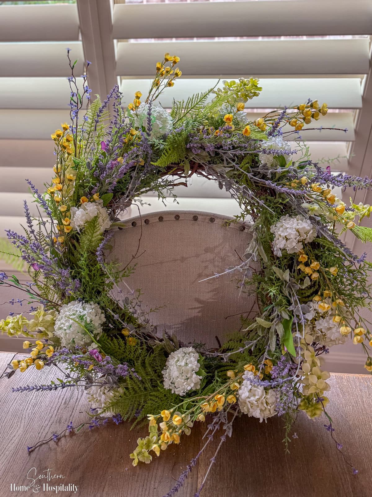 How to Make a Quick & Simple DIY Spring Floral Wreath